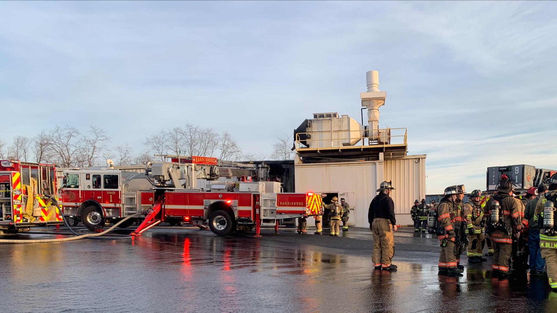 Crews respond to fire at Dauphin County materials lab | fox43.com