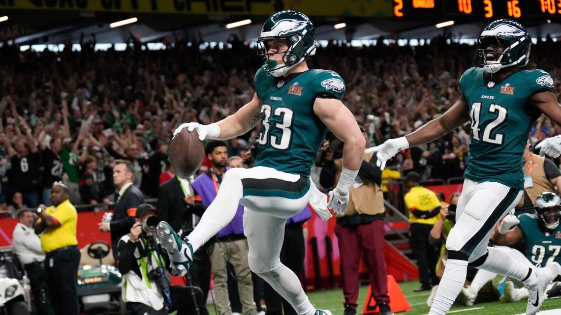 Cooper DeJean launches signature cereal, Coop's Crunch | weareiowa.com