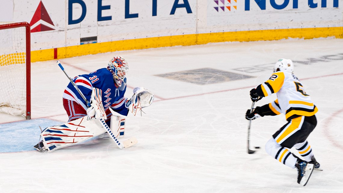 Crosby, Rust score twice as Penguins beat Rangers 5-2 | fox43.com