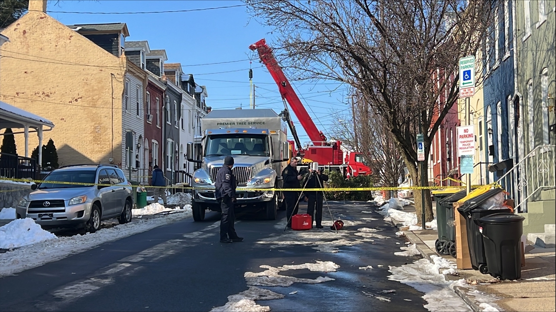 Lancaster Police dispatched to bank robbery, shoot armed suspect ...