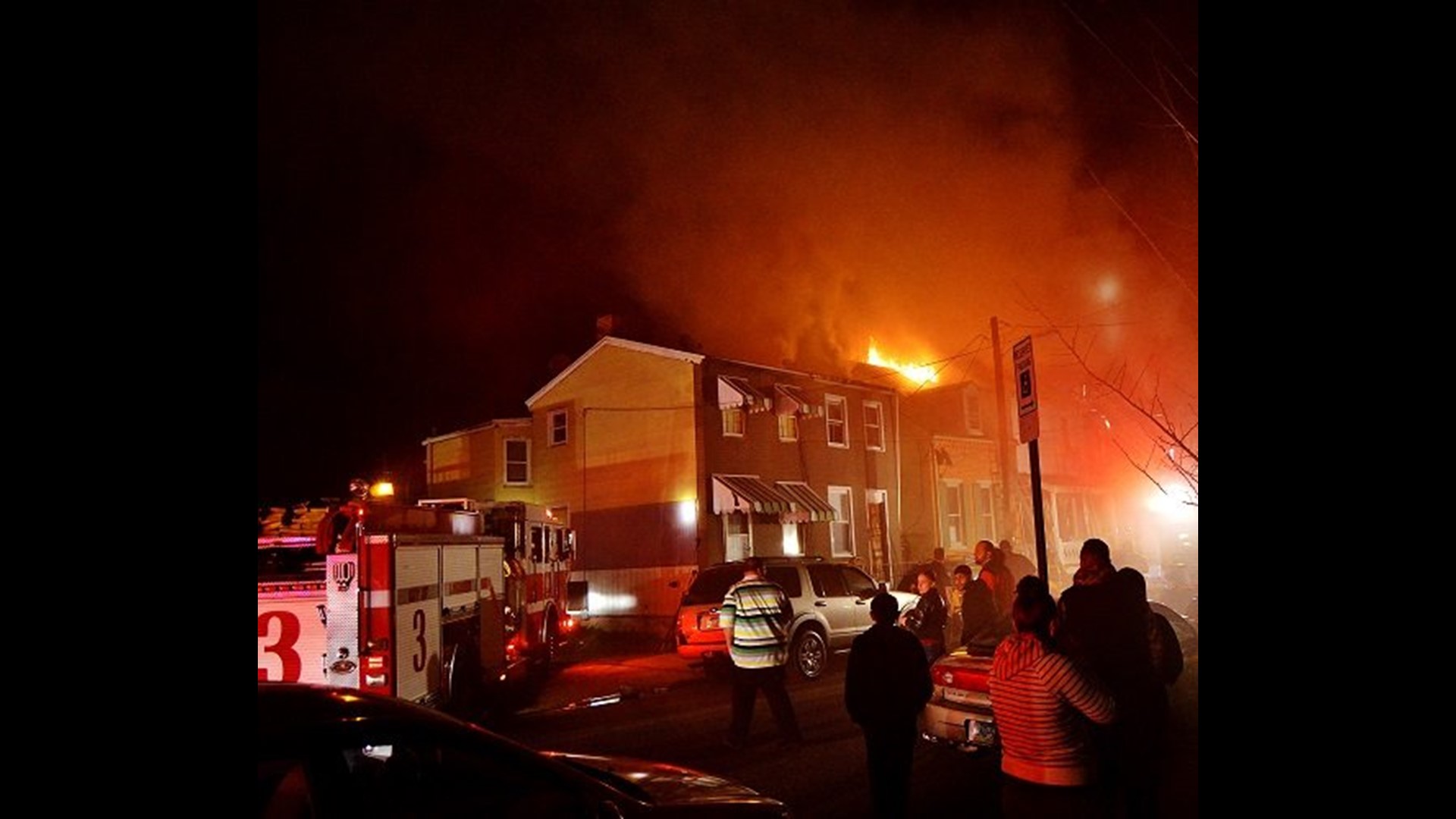 UPDATE: Firefighters battle 4-alarm fire in Lancaster city | fox43.com