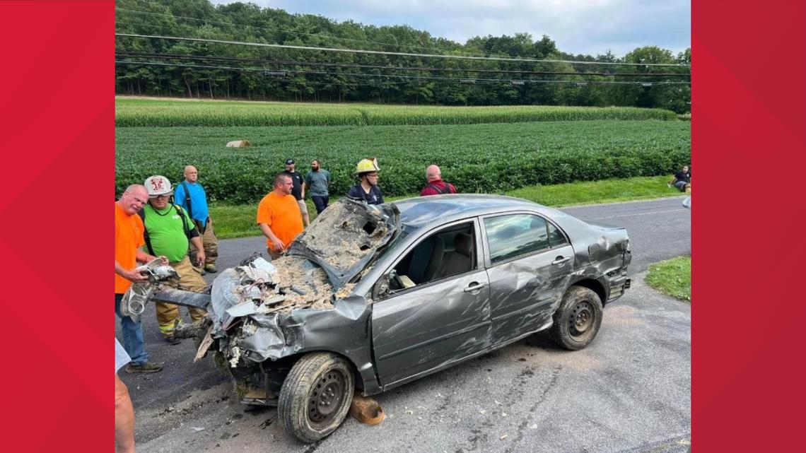 Car crashes into Mifflin County home | fox43.com