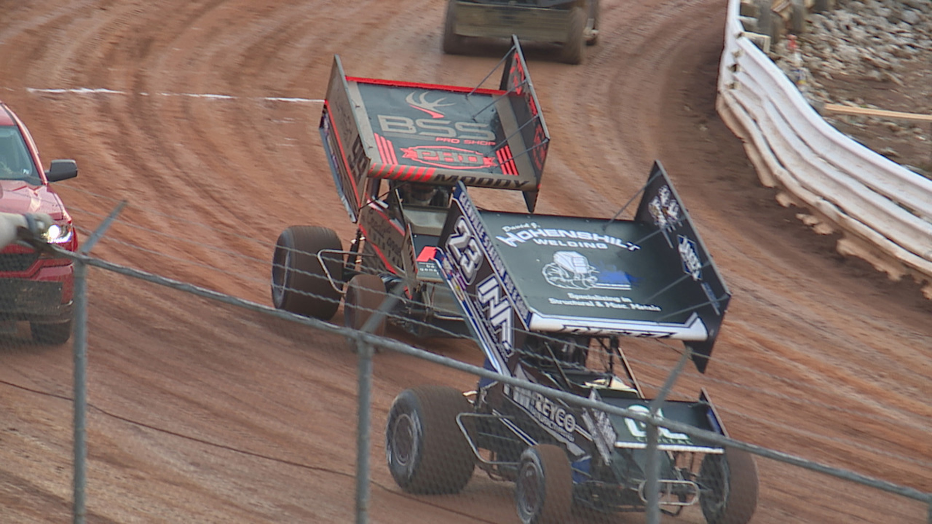PA Posse vs. World of Outlaws thrills fans at Lincoln Speedway | fox43.com