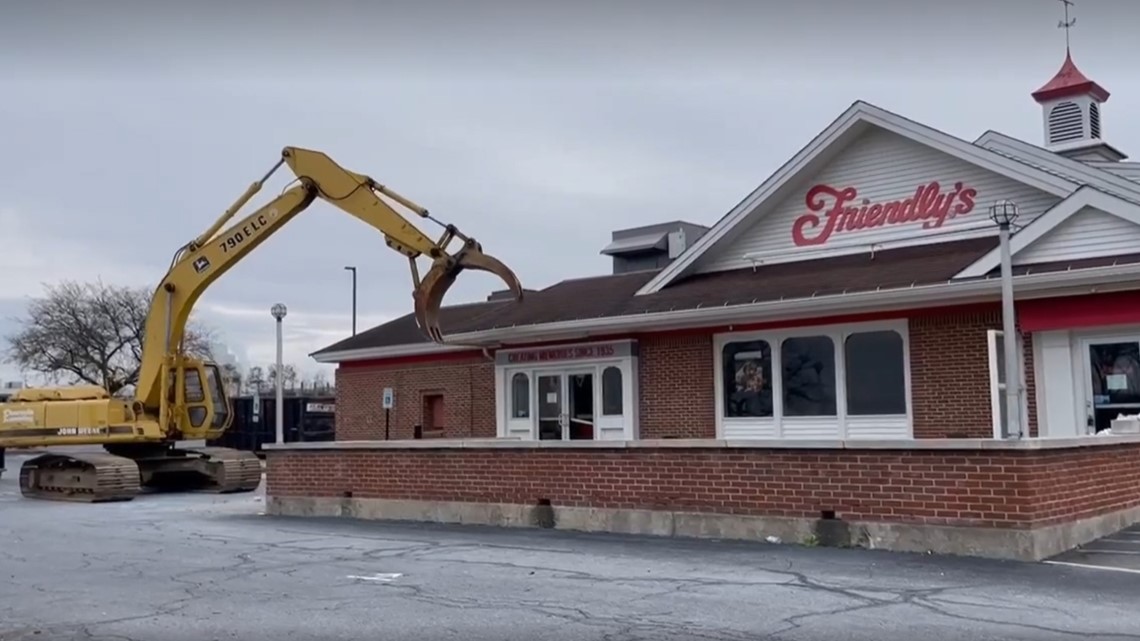 Old Friendly's torn down to make way for new Hershey's chocolate ...