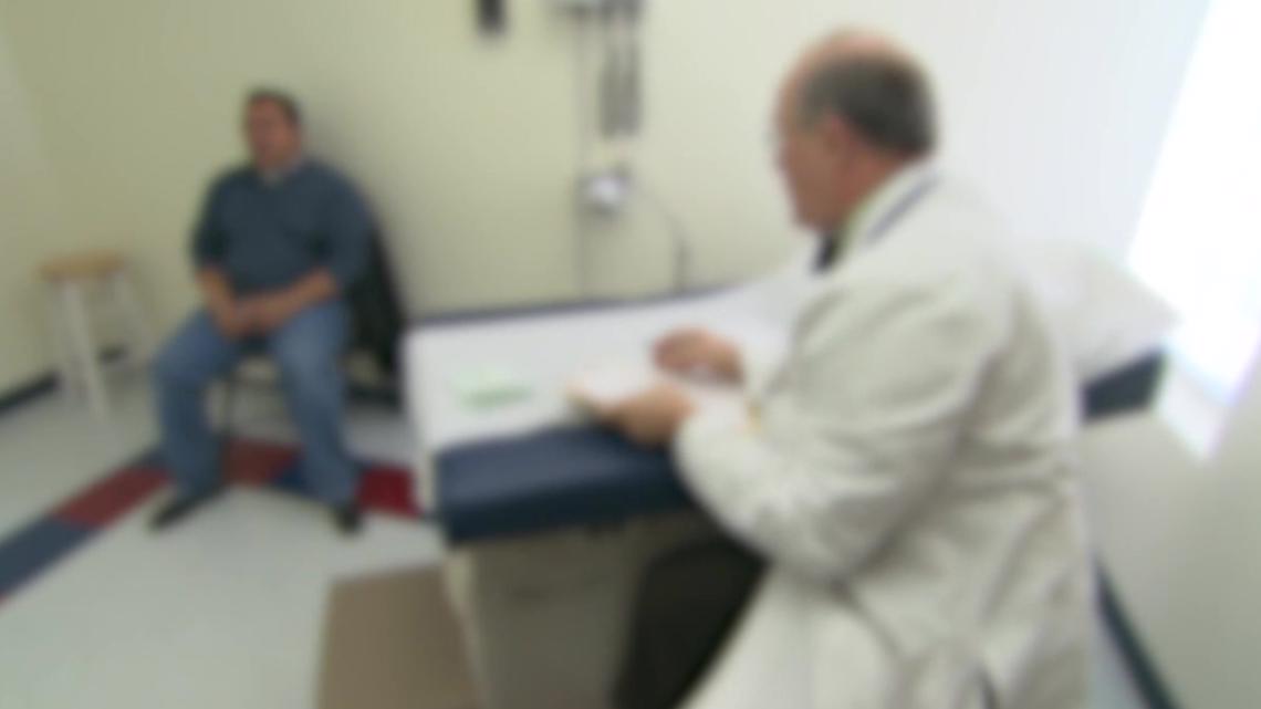 Highlighting Hispanics in healthcare who serve the community | fox43.com