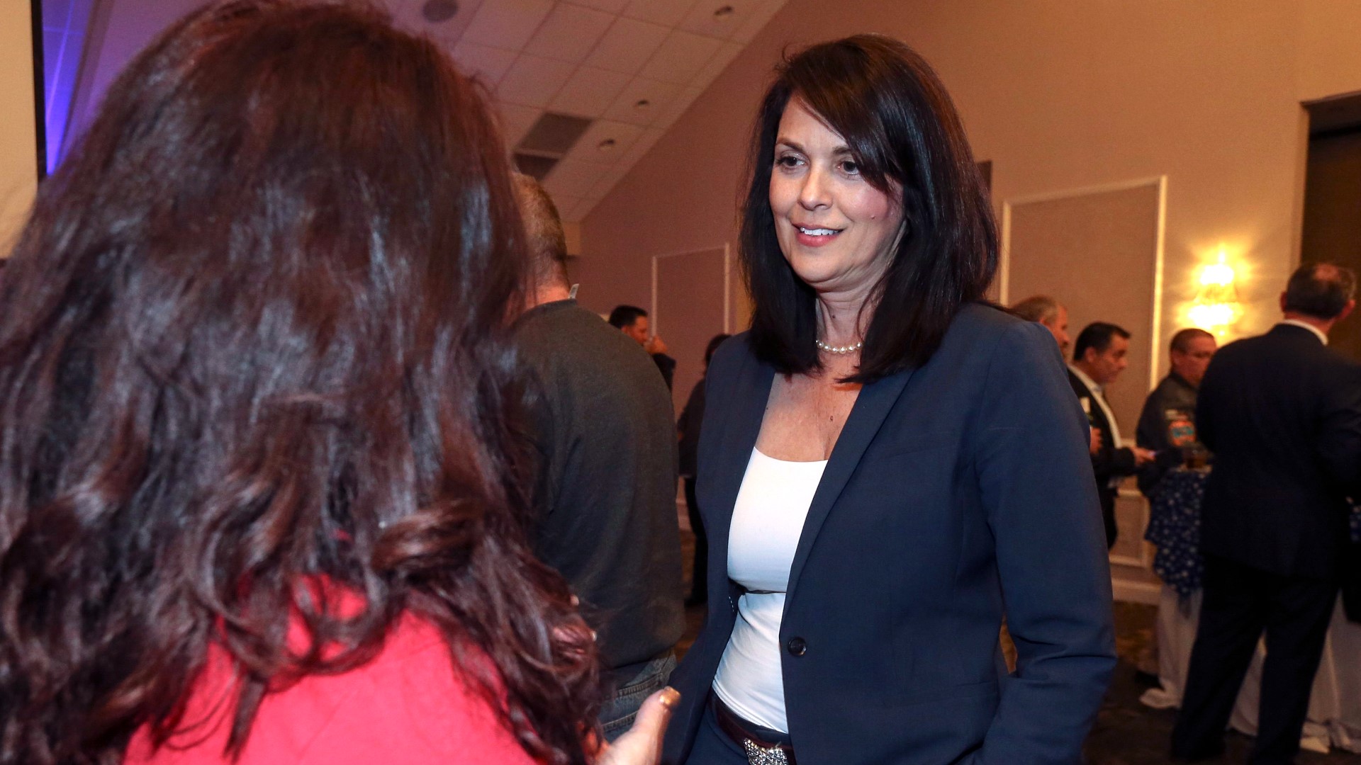Republican ex-federal prosecutor in Philadelphia announces run for ...