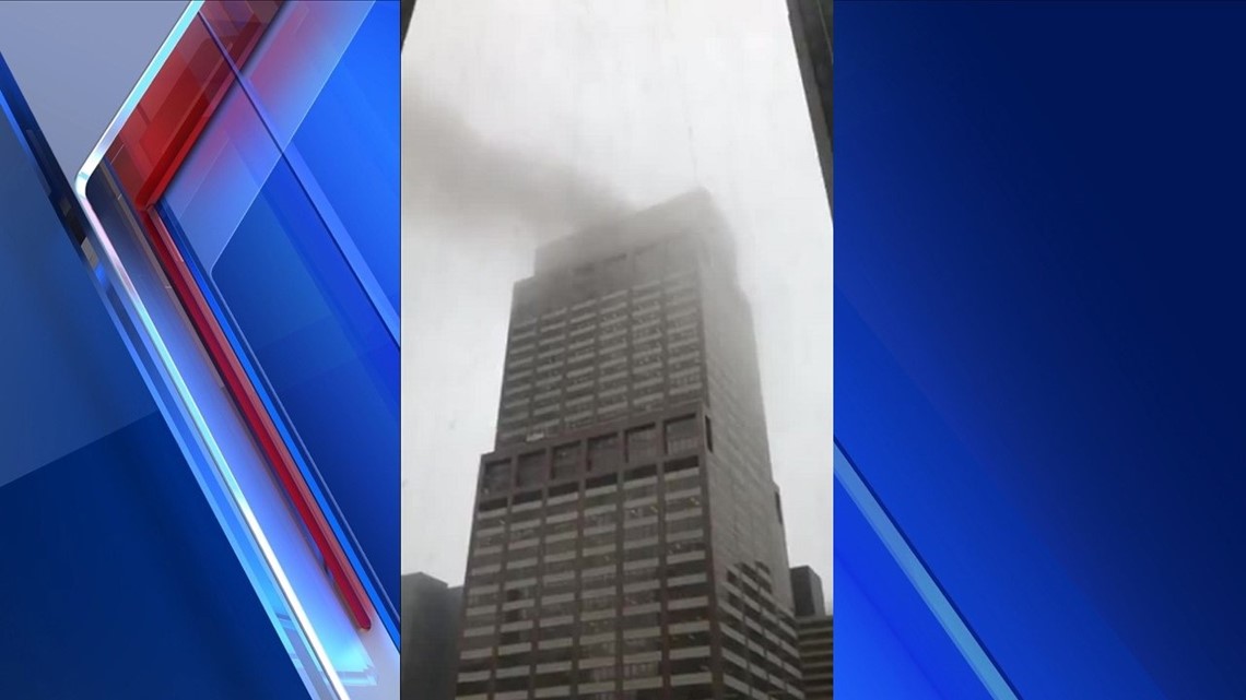 Pilot killed in helicopter crash landing on top of New York City ...