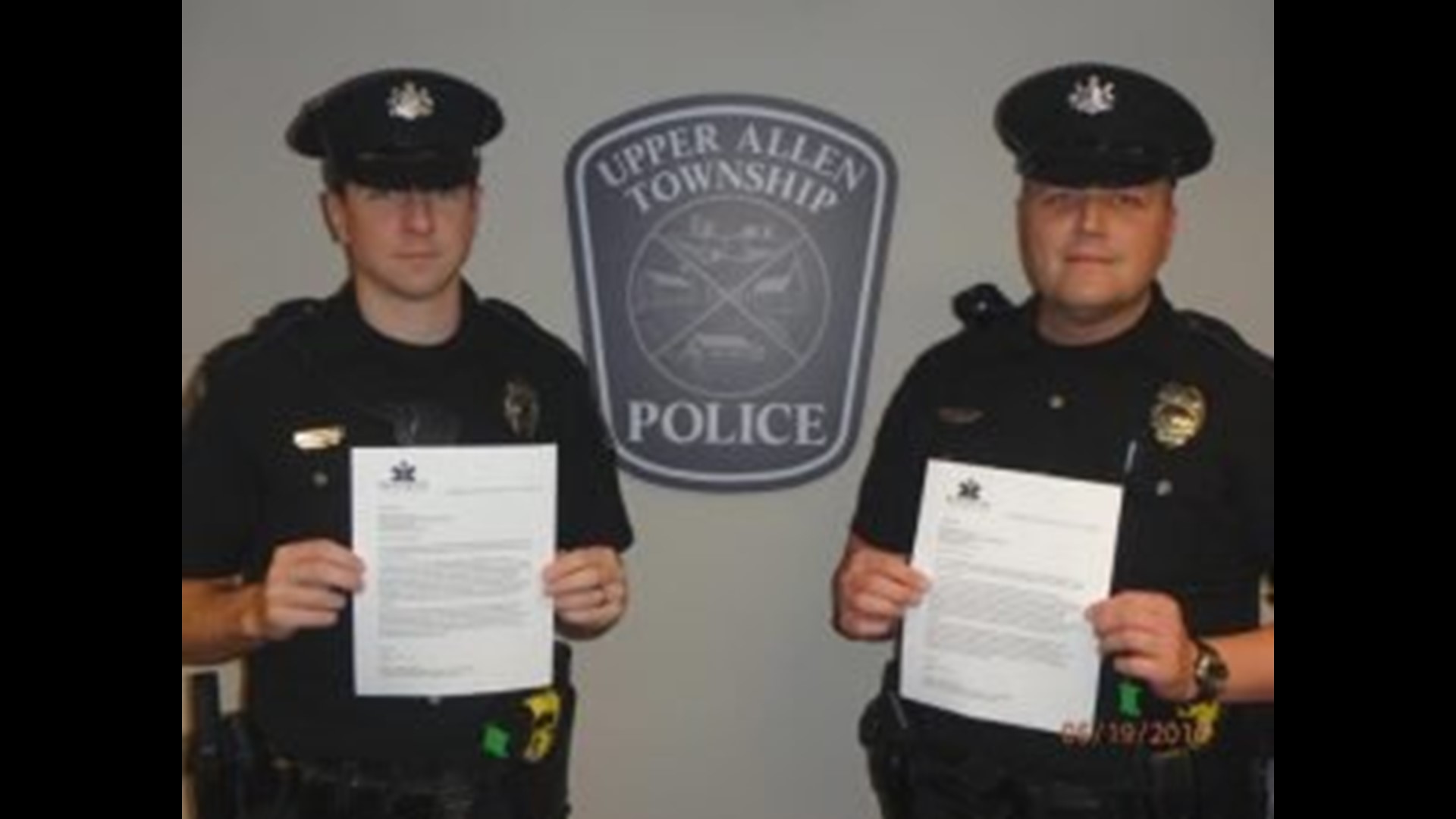 Upper Allen officers recognized for life saving act | fox43.com