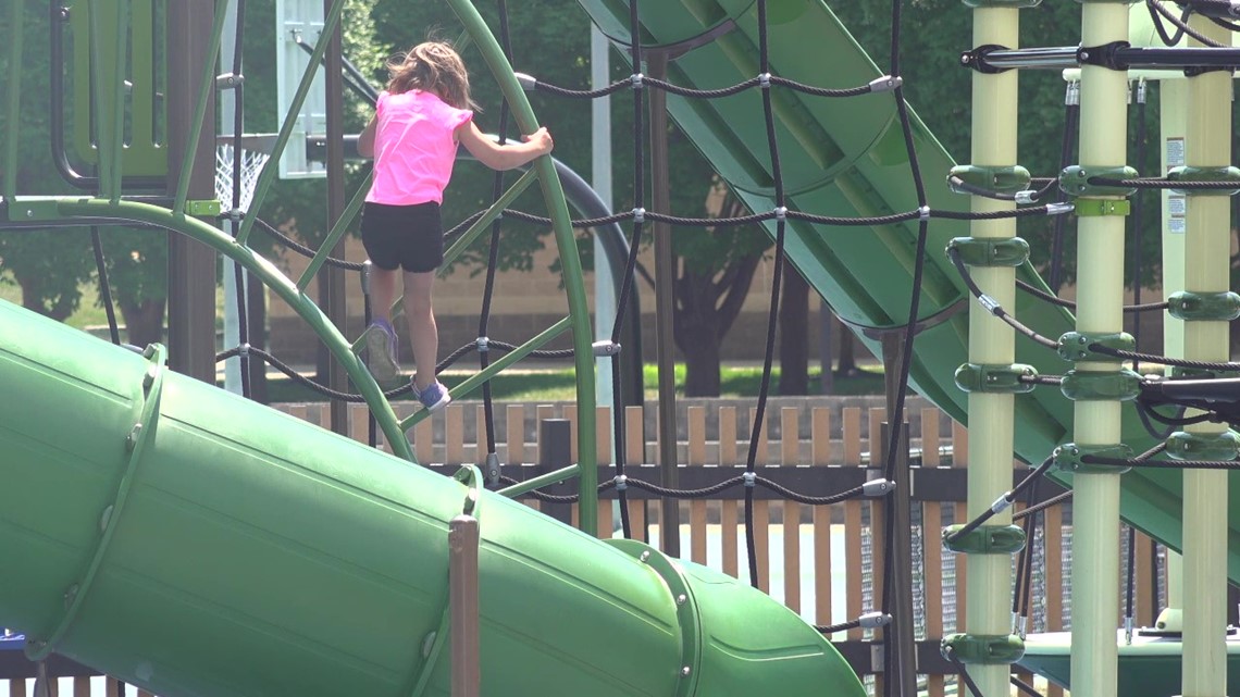 Be aware of hot playground equipment as temperatures rise | fox43.com