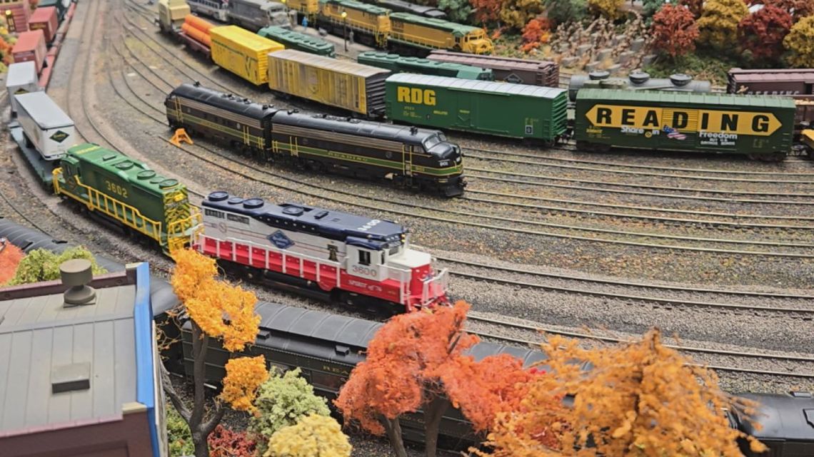 A model approach to Reading Railroad's history | fox43.com