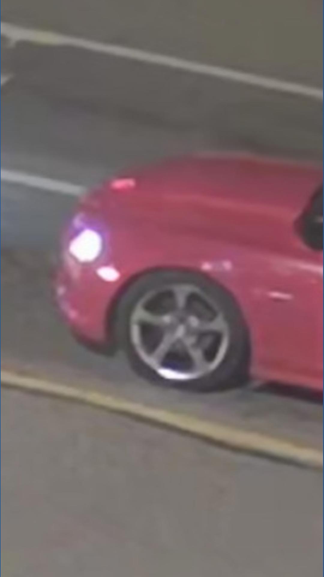 Chambersburg Police search for suspect in hit-and-run | fox43.com