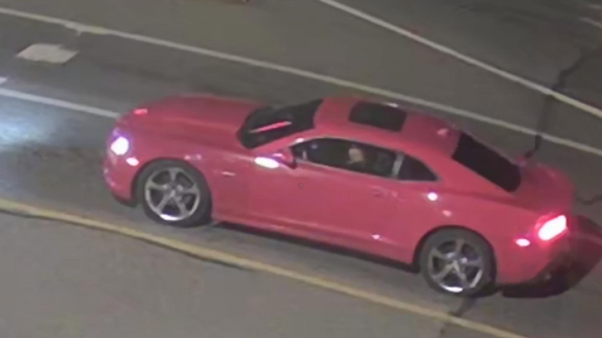 Chambersburg Police search for suspect in hit-and-run | fox43.com