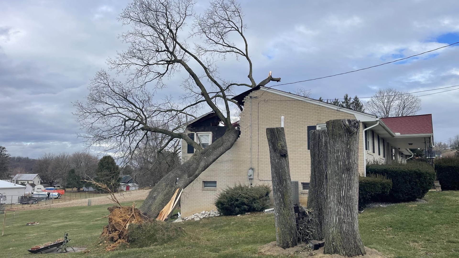 PHOTOS: High winds cause damage across the region | fox43.com