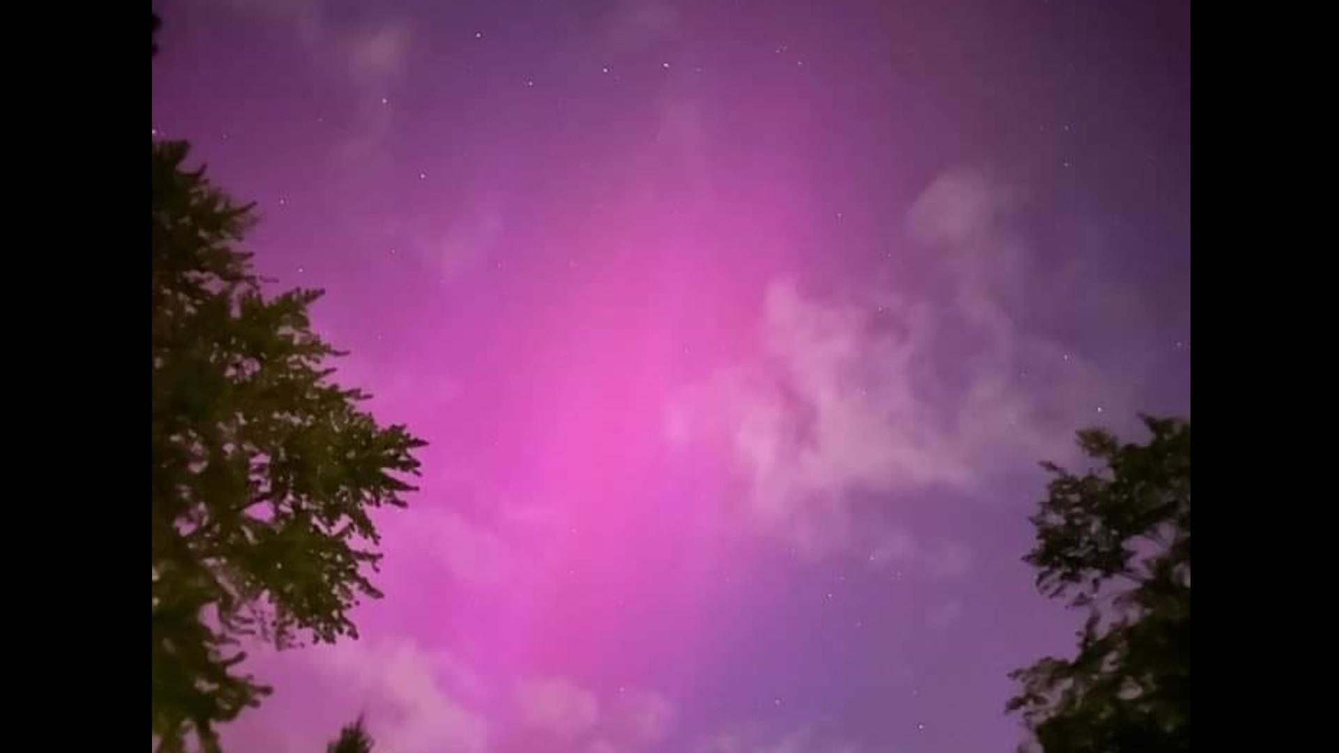 Geomagnetic storm sends northern light show across America, | fox43.com