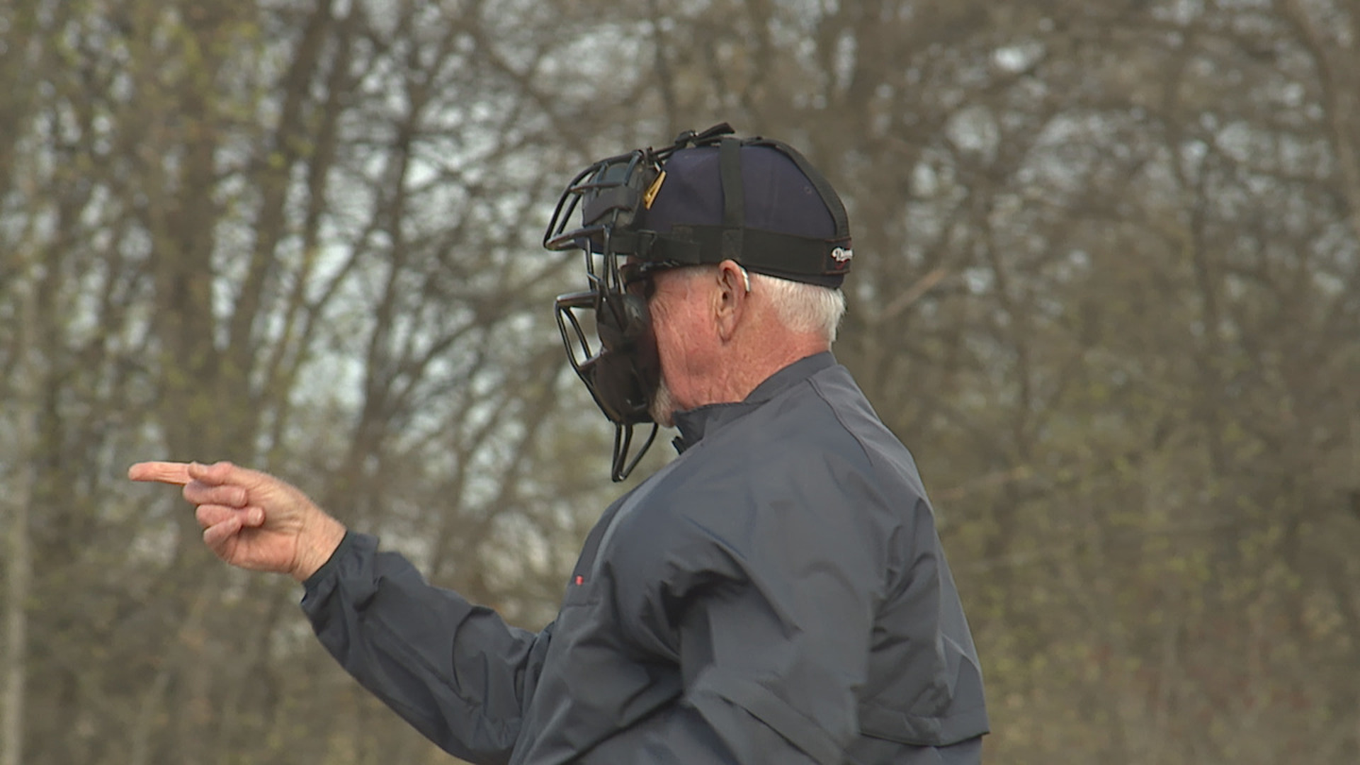 Veteran PIAA umpires reflect on decades behind the plate | fox43.com