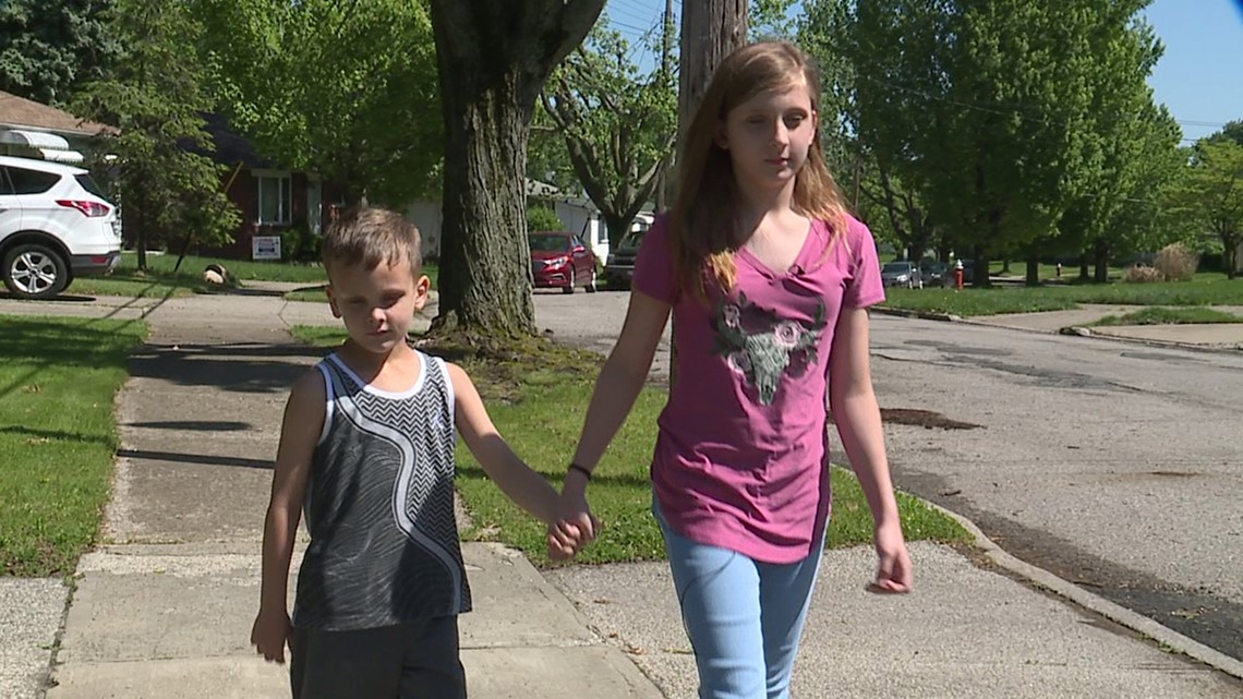 11-year-old girl saves brother from attempted abduction | fox43.com