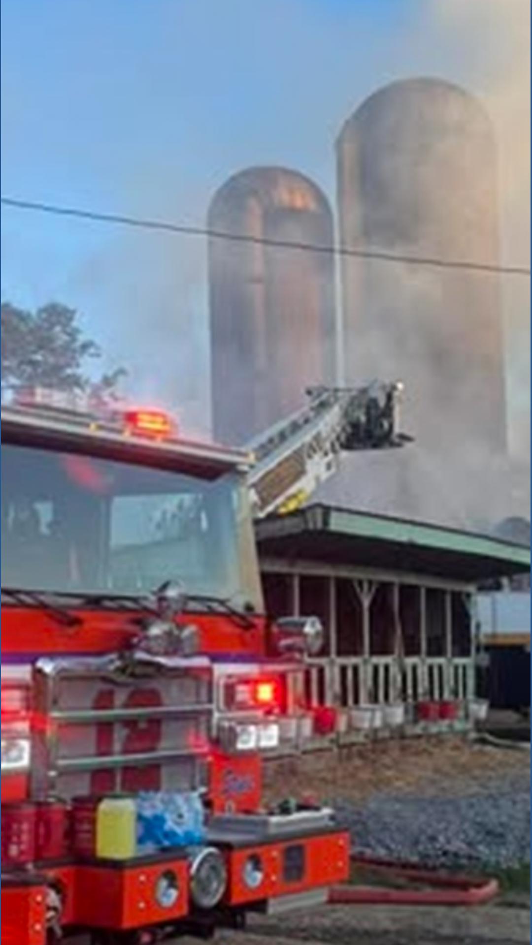 Crews battle barn fire in Juniata County | fox43.com
