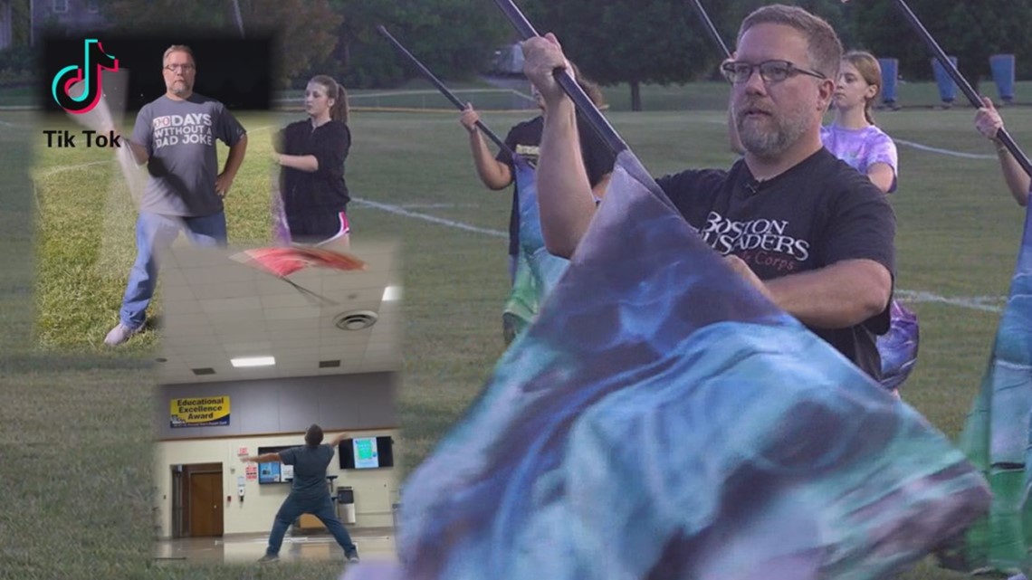 Pennsylvania coach shows off in viral videos | fox43.com