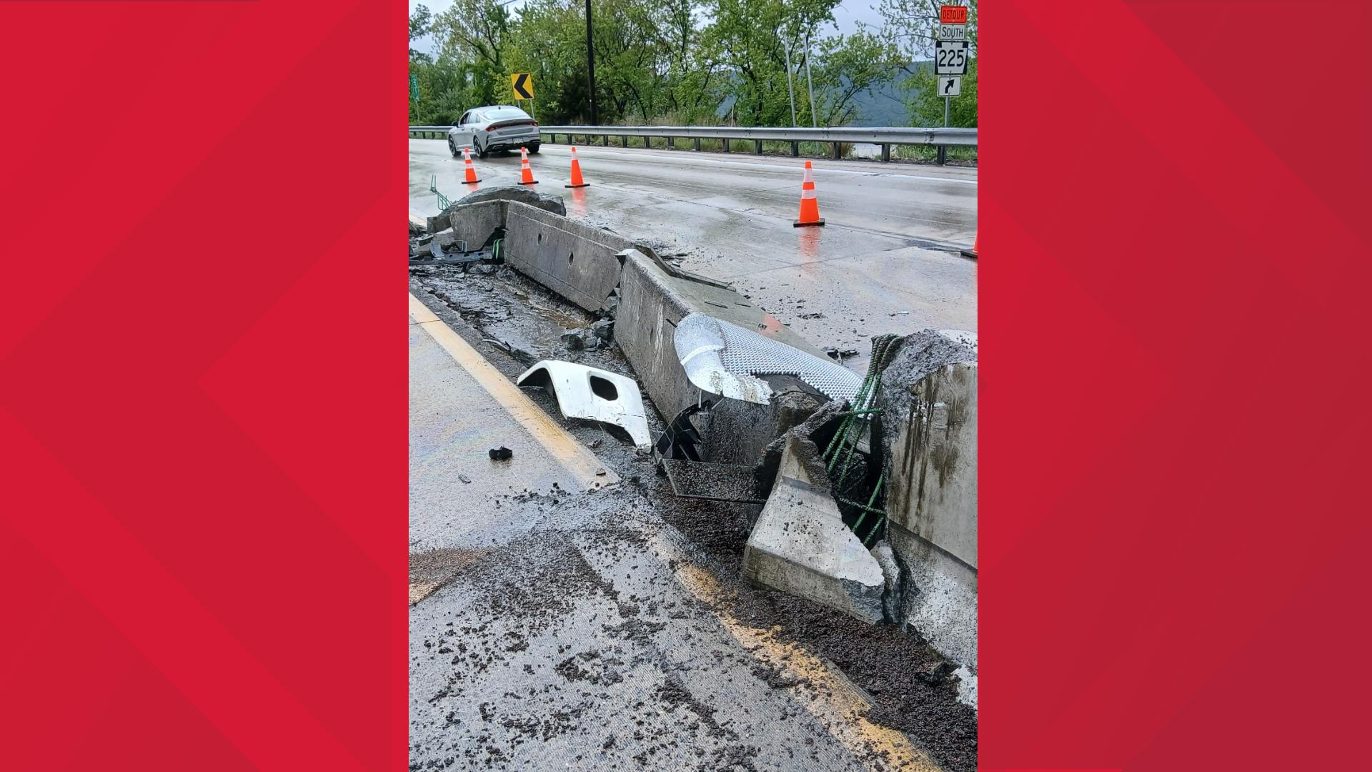 US 22/322 crash causes major traffic delays in Dauphin County | fox43.com