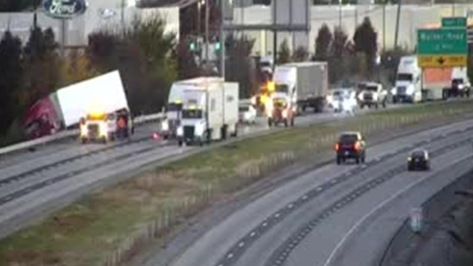 Traffic slows on I-81 southbound near Chambersburg following crash ...