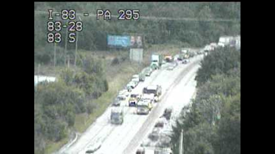 Accident on I-83 in York county causes lane closures | fox43.com