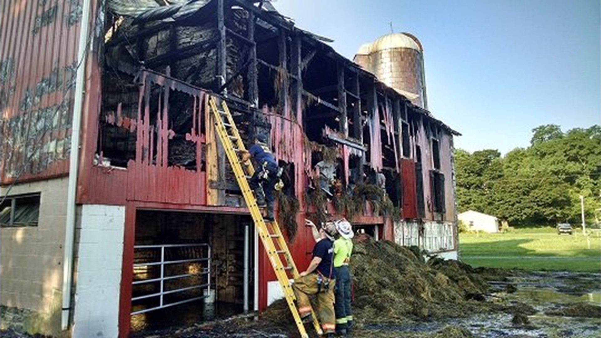 Flames shoot from the roof of a barn in Lebanon County | fox43.com
