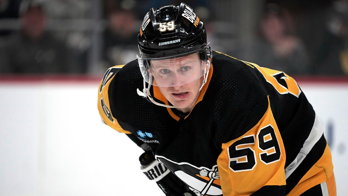 Penguins send Jake Guentzel to Carolina for Michael Bunting, 3 ...