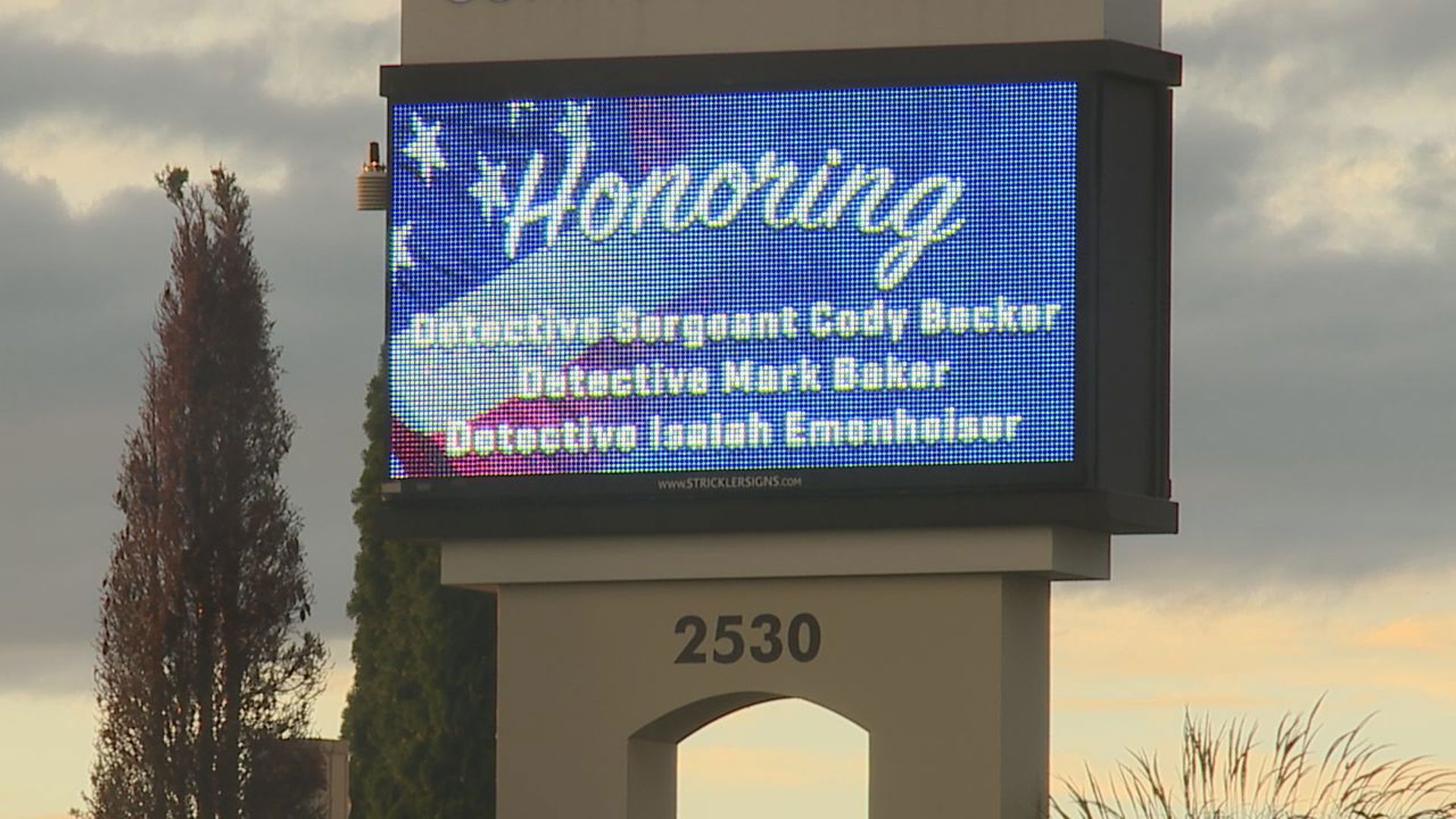 York County unites to support fallen officers' families | fox43.com