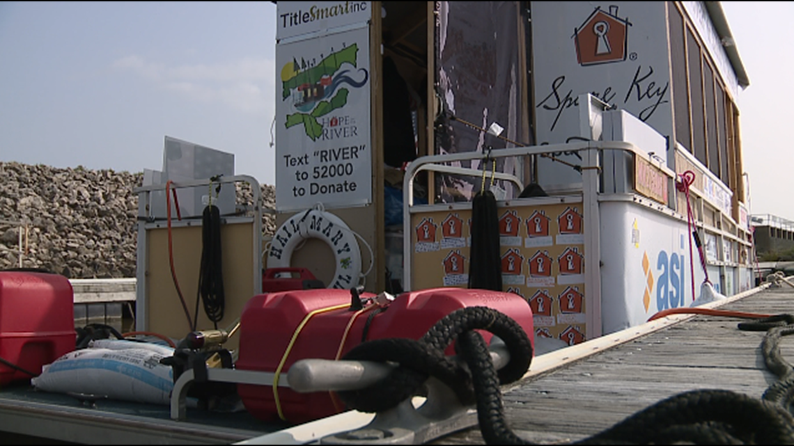 Minnesota man floats down Mississippi River in homemade boat | wqad.com