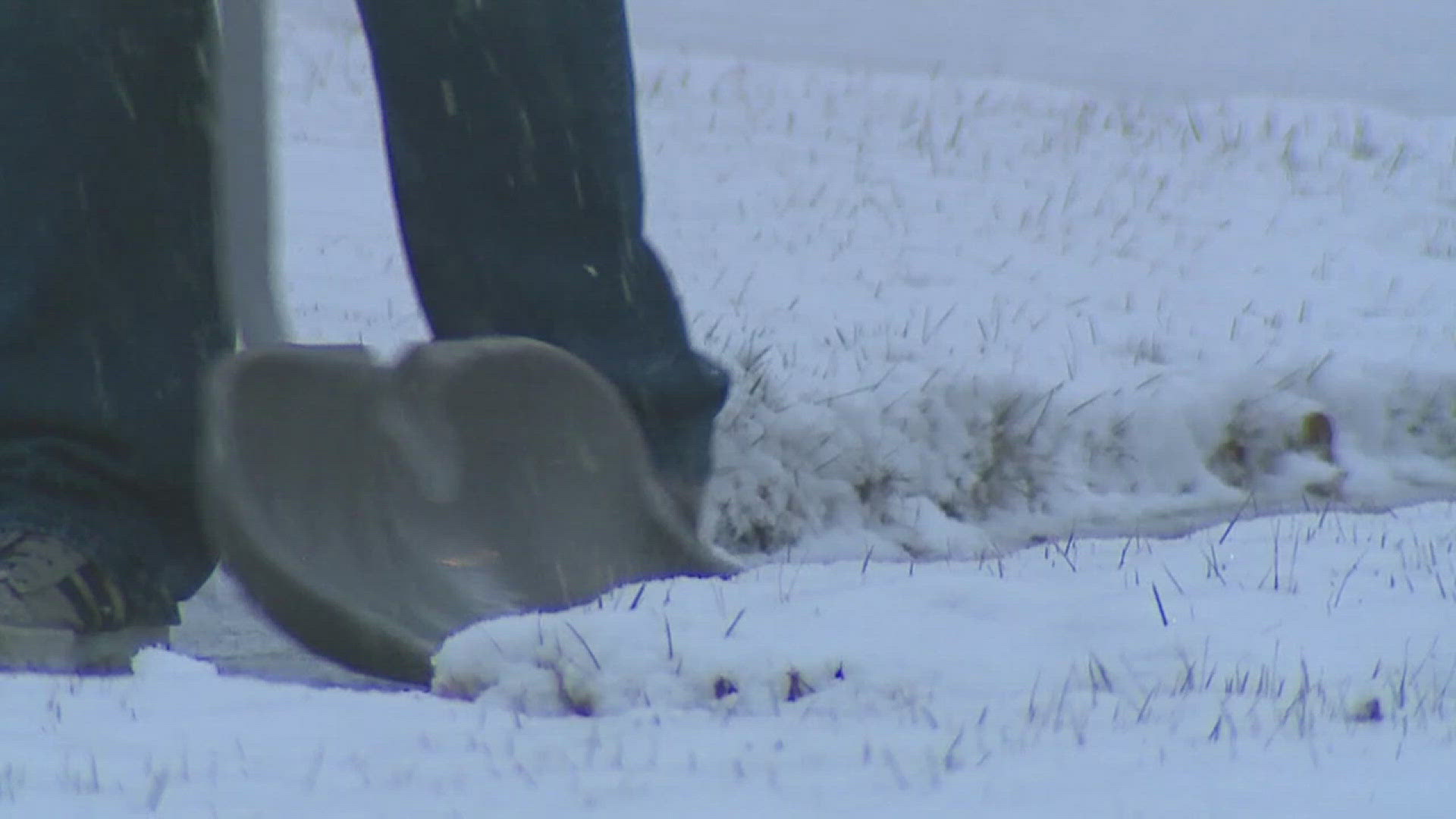 Moline seeking volunteers to shovel snow for second year of Snow Angels ...