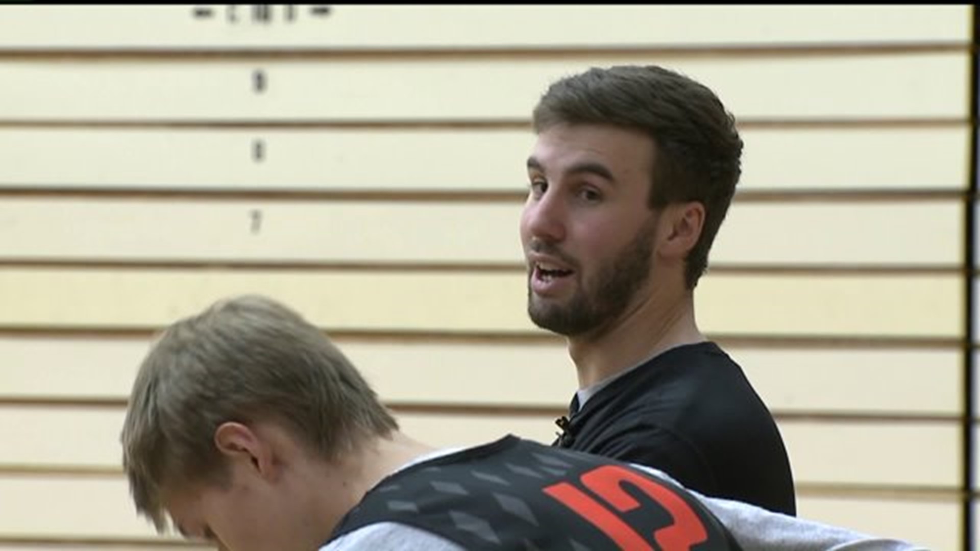 Thomas Lindauer learning from old high school coach | wqad.com