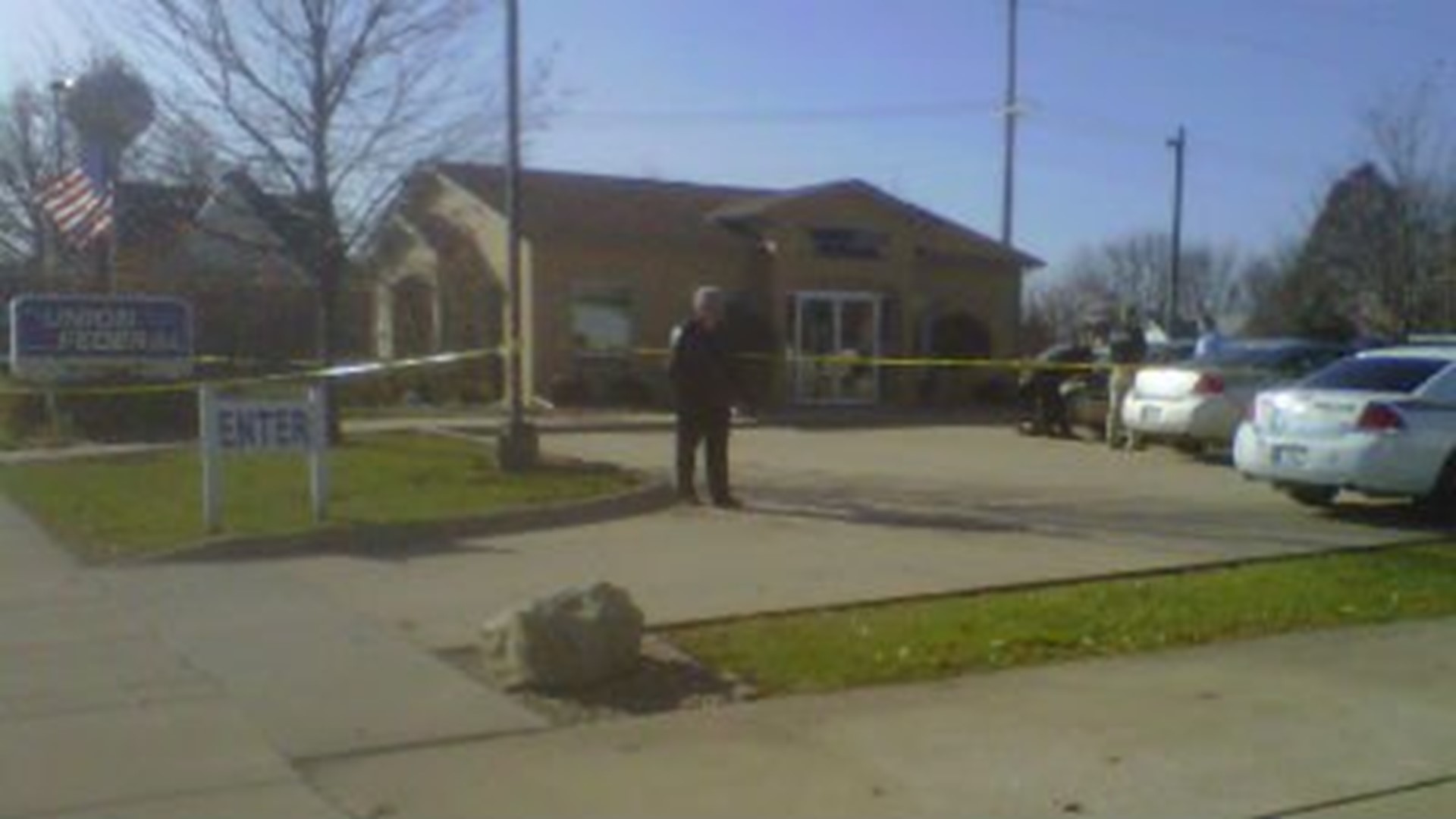 Bank robbed in Viola | wqad.com