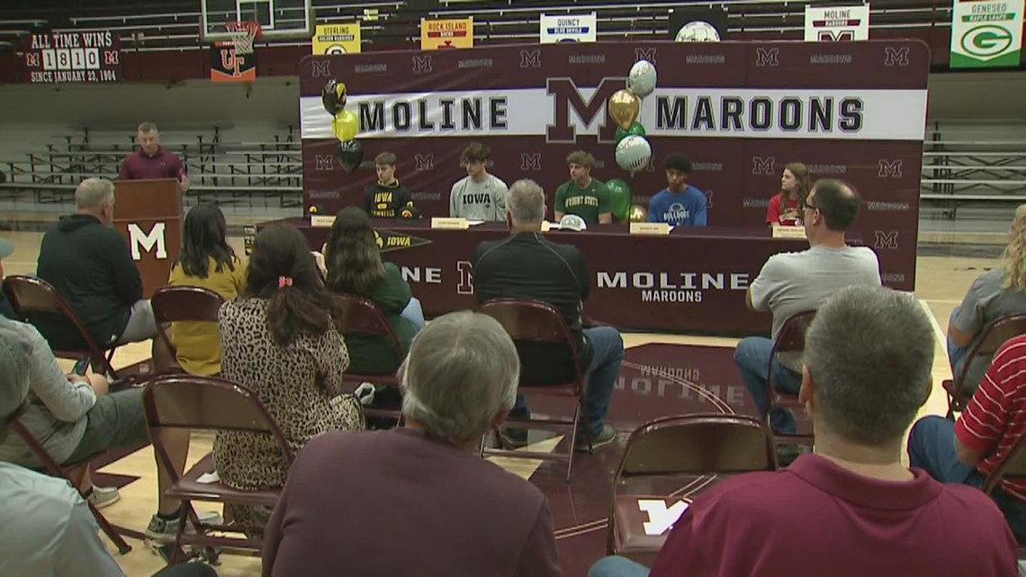 Pair of Moline Maroons basketball stars ink commitment to Iowa | wqad.com