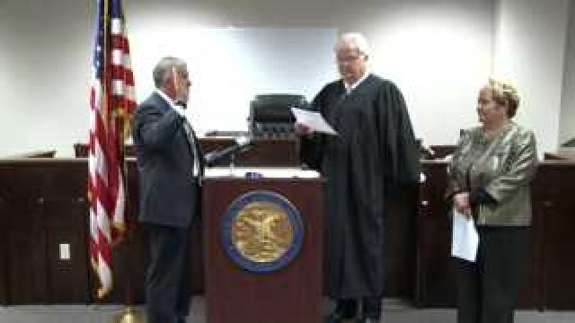 Bustos sworn in as Sheriff, new text message revealed | wqad.com