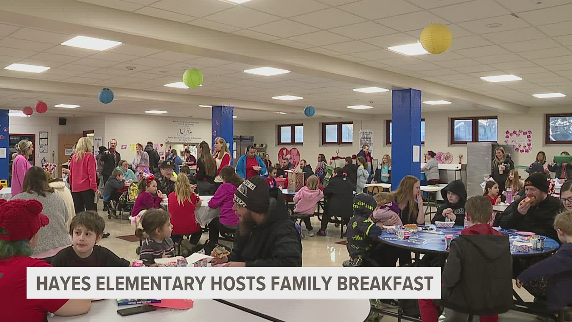 Davenport elementary school hosts Valentine's Day breakfast for students, parents | wqad.com