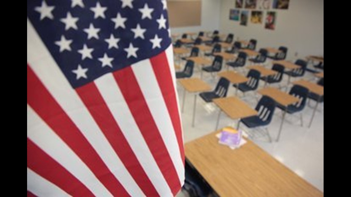 Lawsuit seeks to remove ‘Under God’ from Pledge of Allegiance | wqad.com