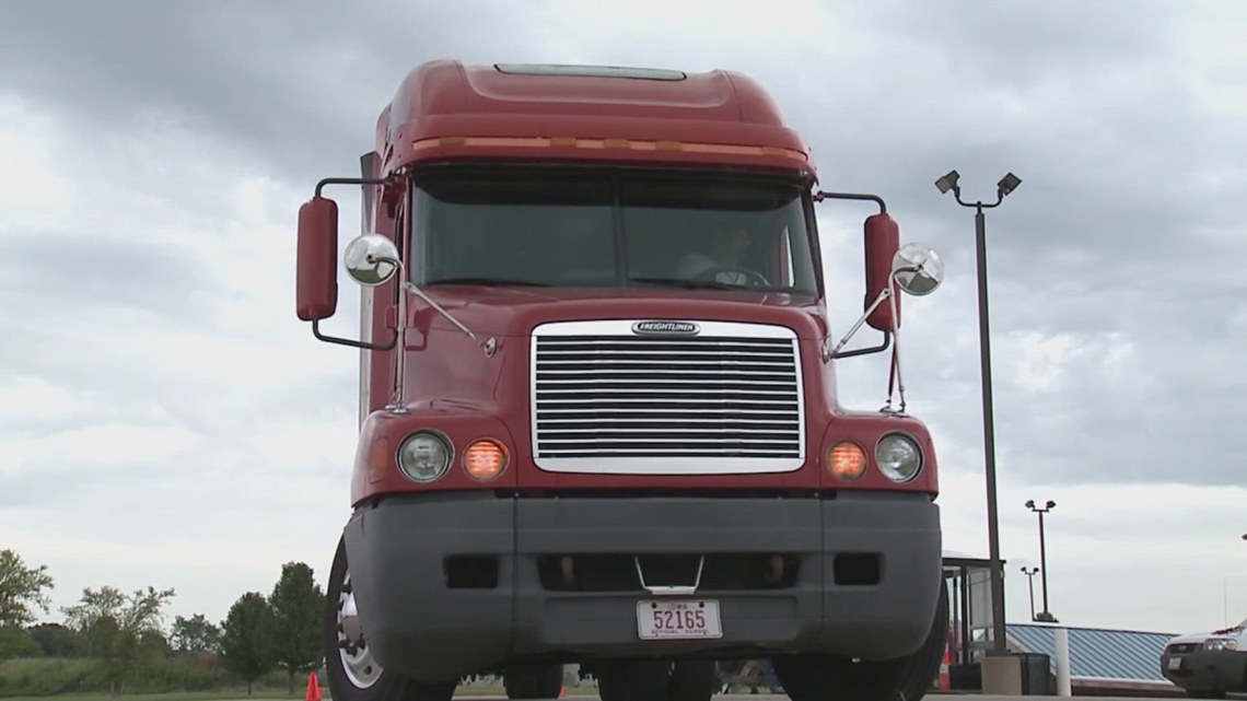Senate passes bill prohibiting driverless 18-wheelers | rocketcitynow.com