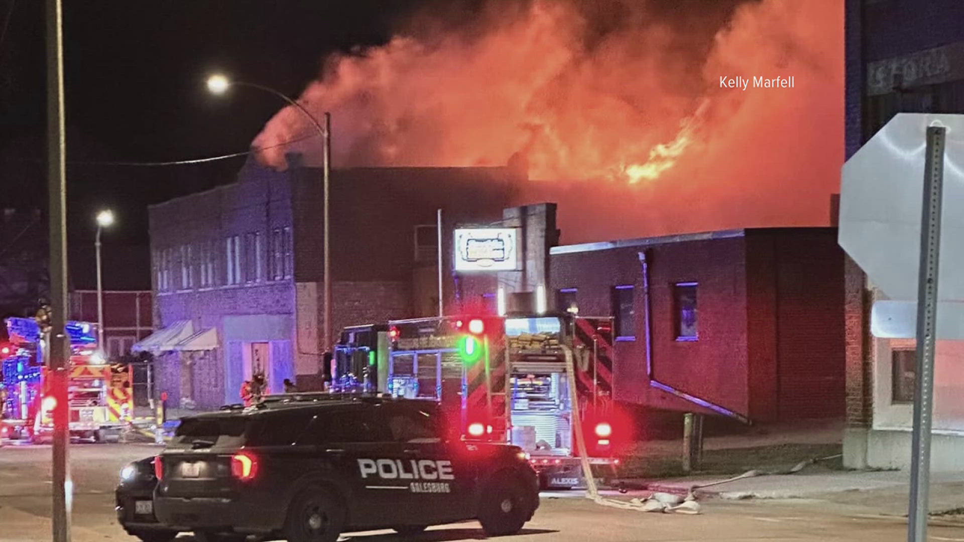 Fire destroys vacant commercial building in Galesburg | wqad.com
