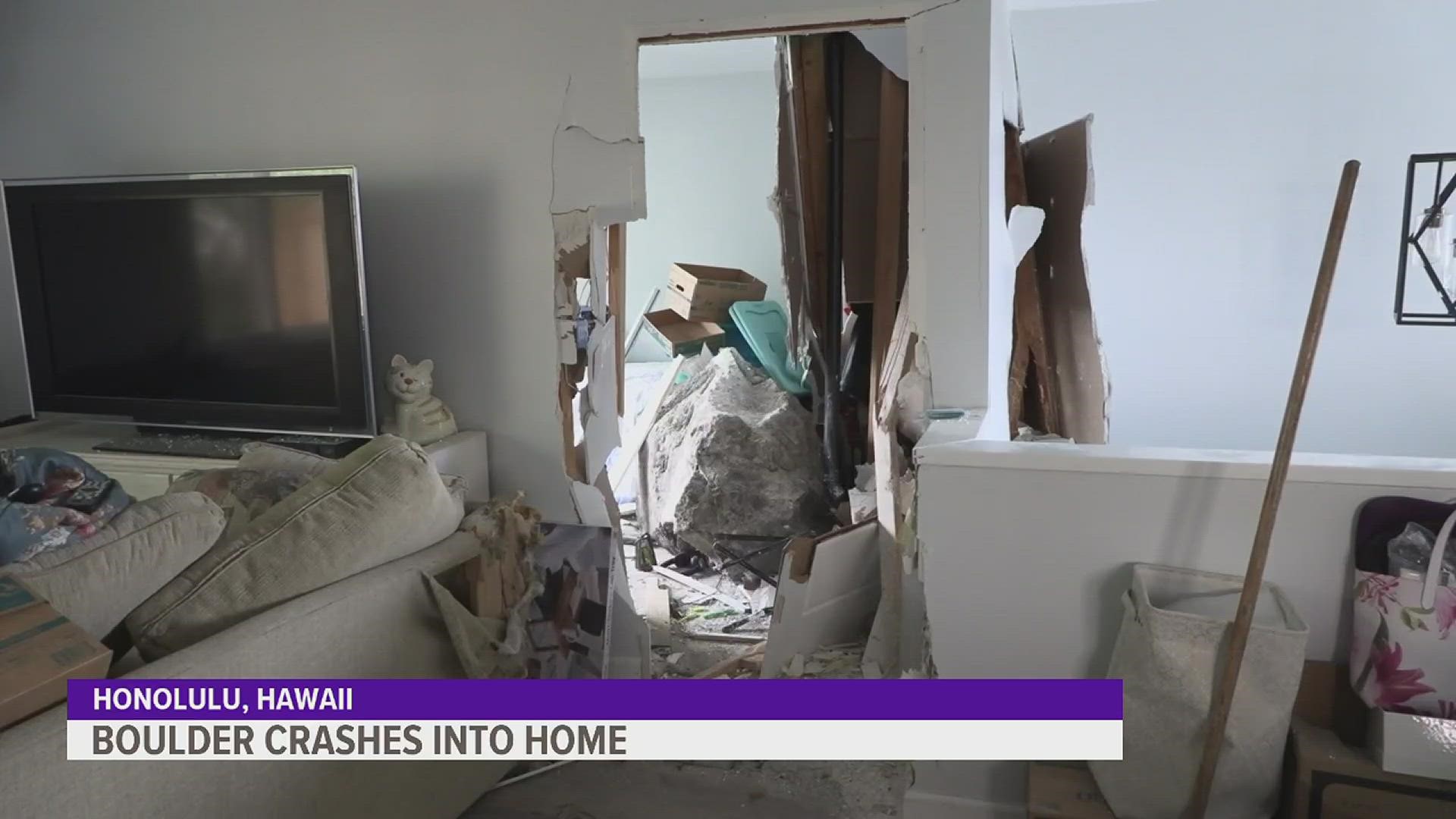 Boulder smashes through Hawaii family's living room and it was caught ...