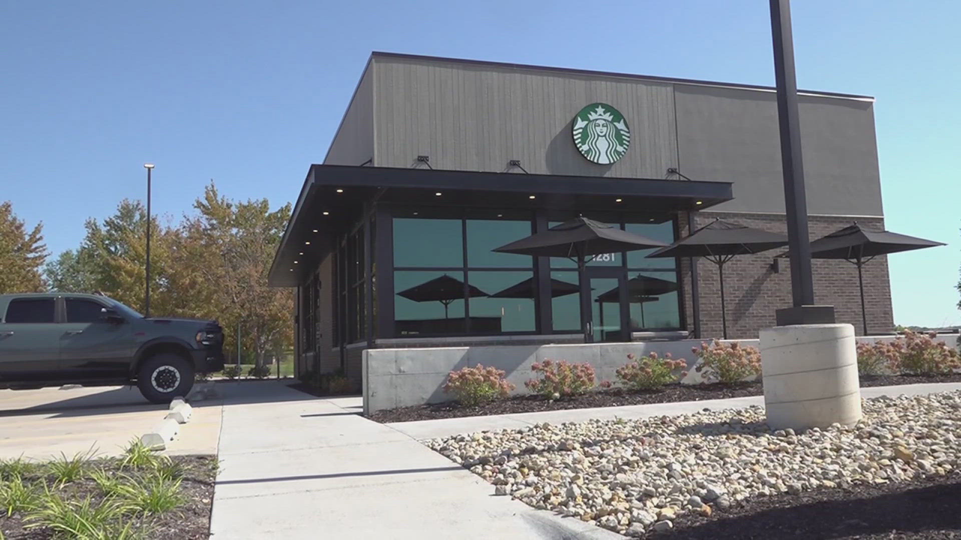 Starbucks closing in Clinton, Le Claire as hundreds of stores shutter ...