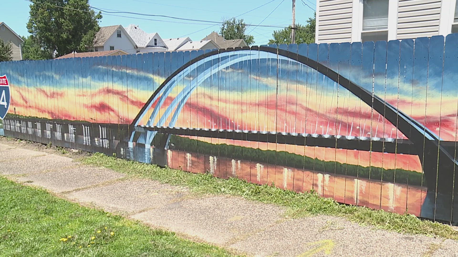 After prison, artist finds new purpose through bridge mural | wqad.com