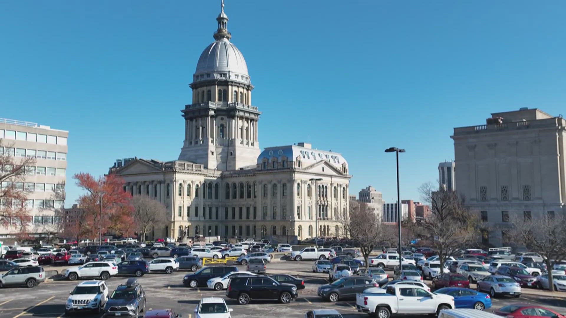 Latest from the Illinois legislature: State budget deadline, higher ...