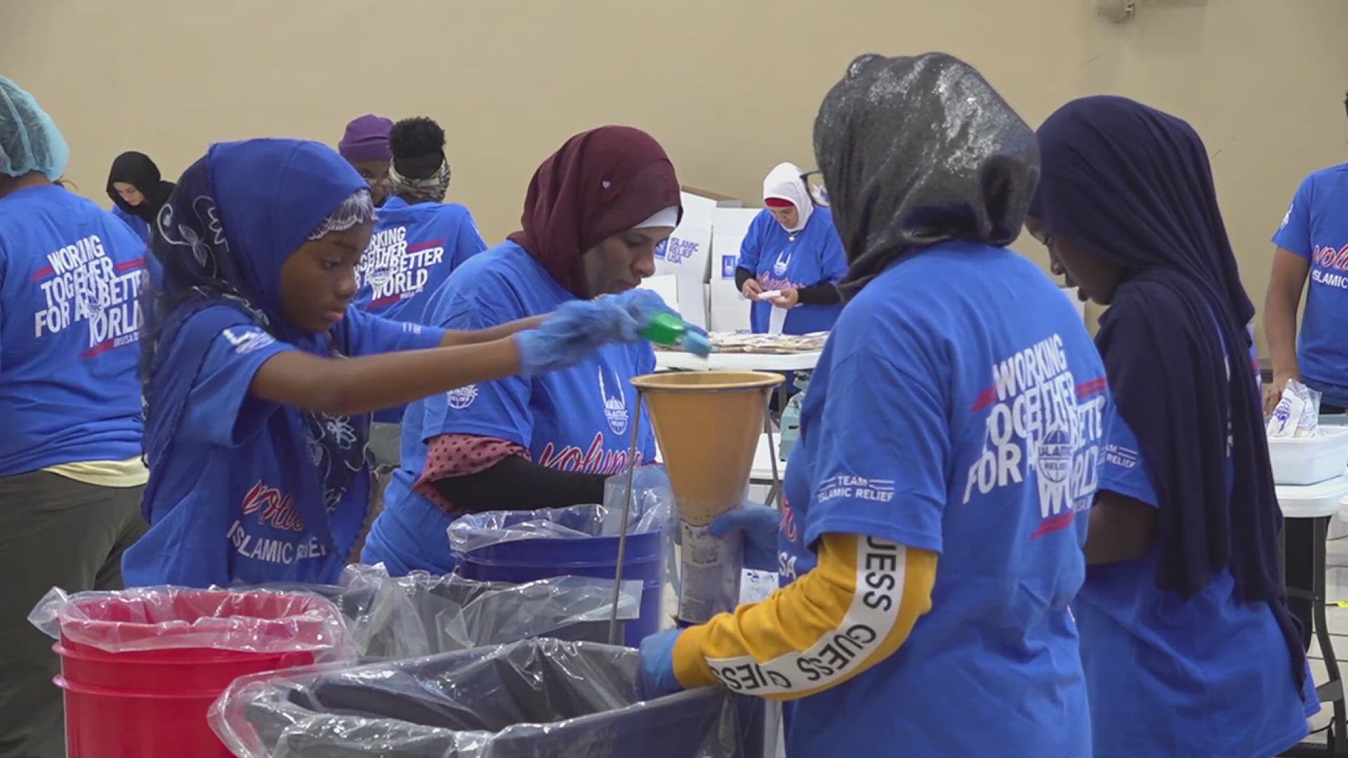 Quad Cities volunteers pack 20,000 meals for global hunger relief effort | wqad.com