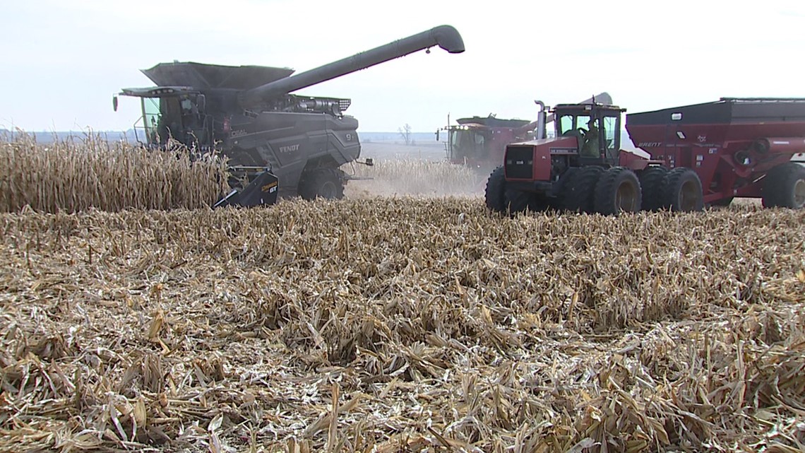 Small community bands together to help corn farmer after tragedy ...