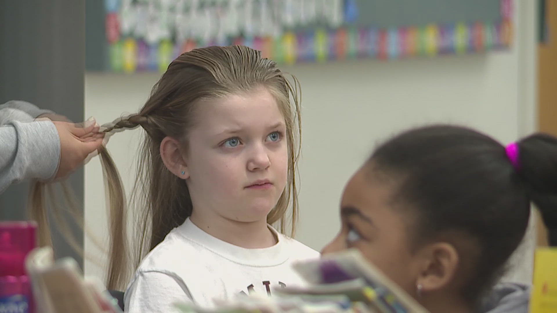 'Books and Braids' salon bringing together Moline teachers and students ...