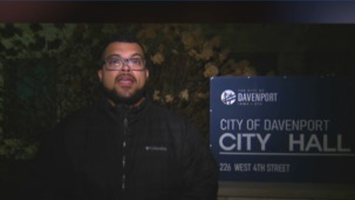 New Davenport Police officers sworn in | wqad.com