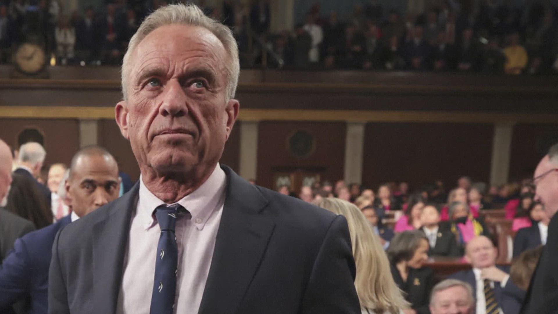 Robert Kennedy Jr. ousts entire CDC vaccine committee | wqad.com