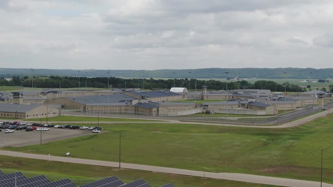 Thomson prison staff wins 25% retention bonus | wqad.com