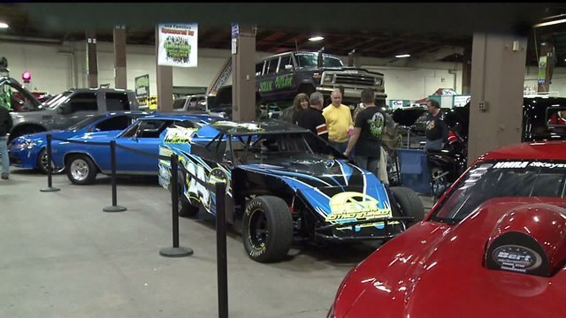 Rod and Custom show sees good turnout | wqad.com