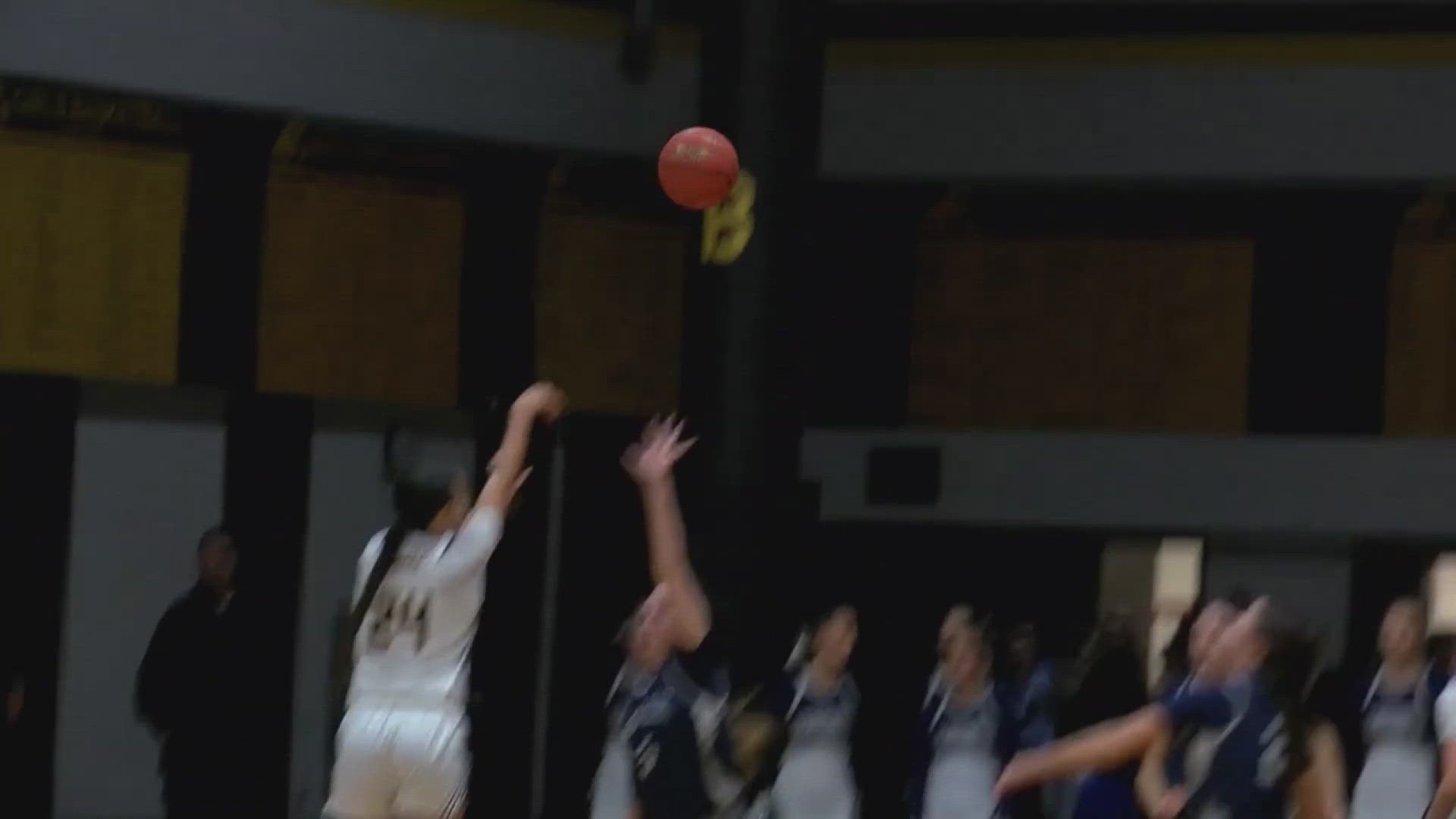Iowa State Board of Education allows 8th graders to play varsity sports ...
